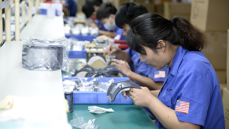 Who Gets Paid to Make the iPhone X? - Reason Foundation